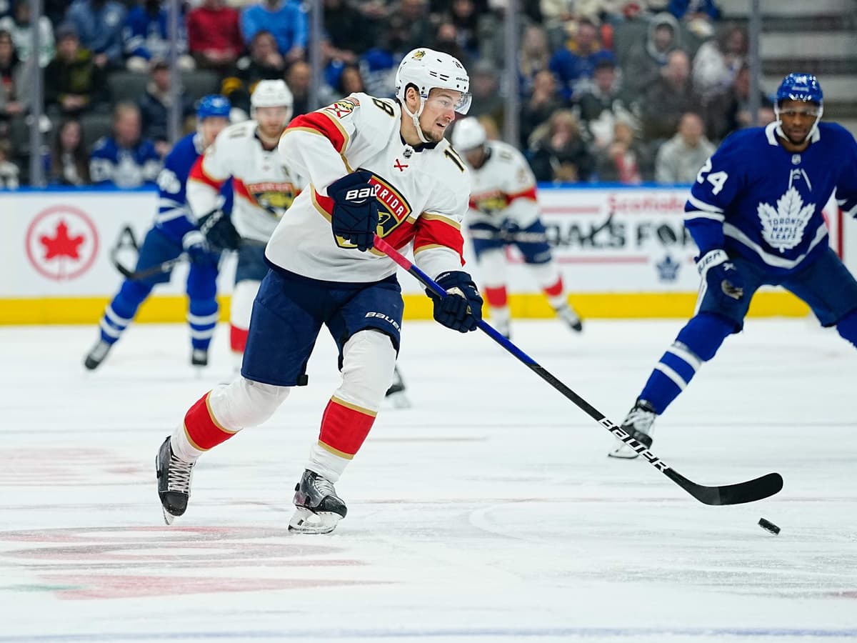 Detroit Red Wings sign Robert Hagg to one-year contract