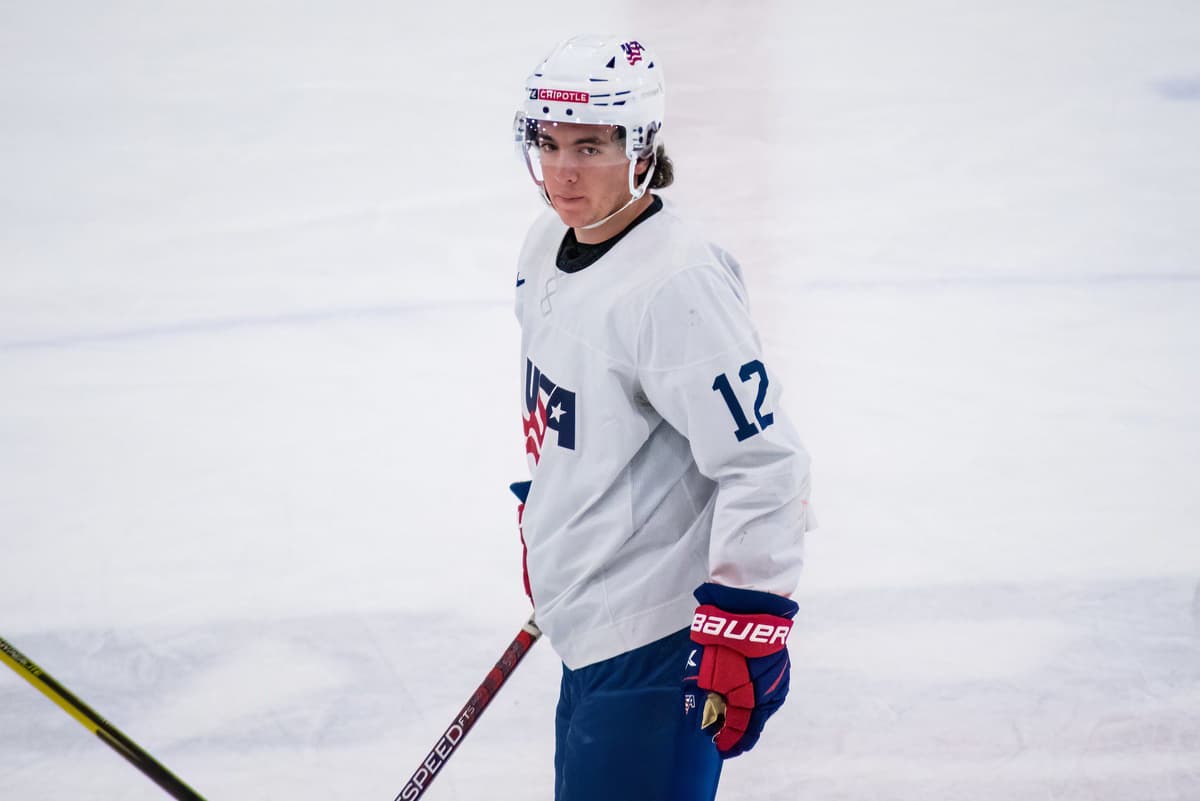 Colorado Avalanche sign Sean Behrens to three-year, entry-level ...