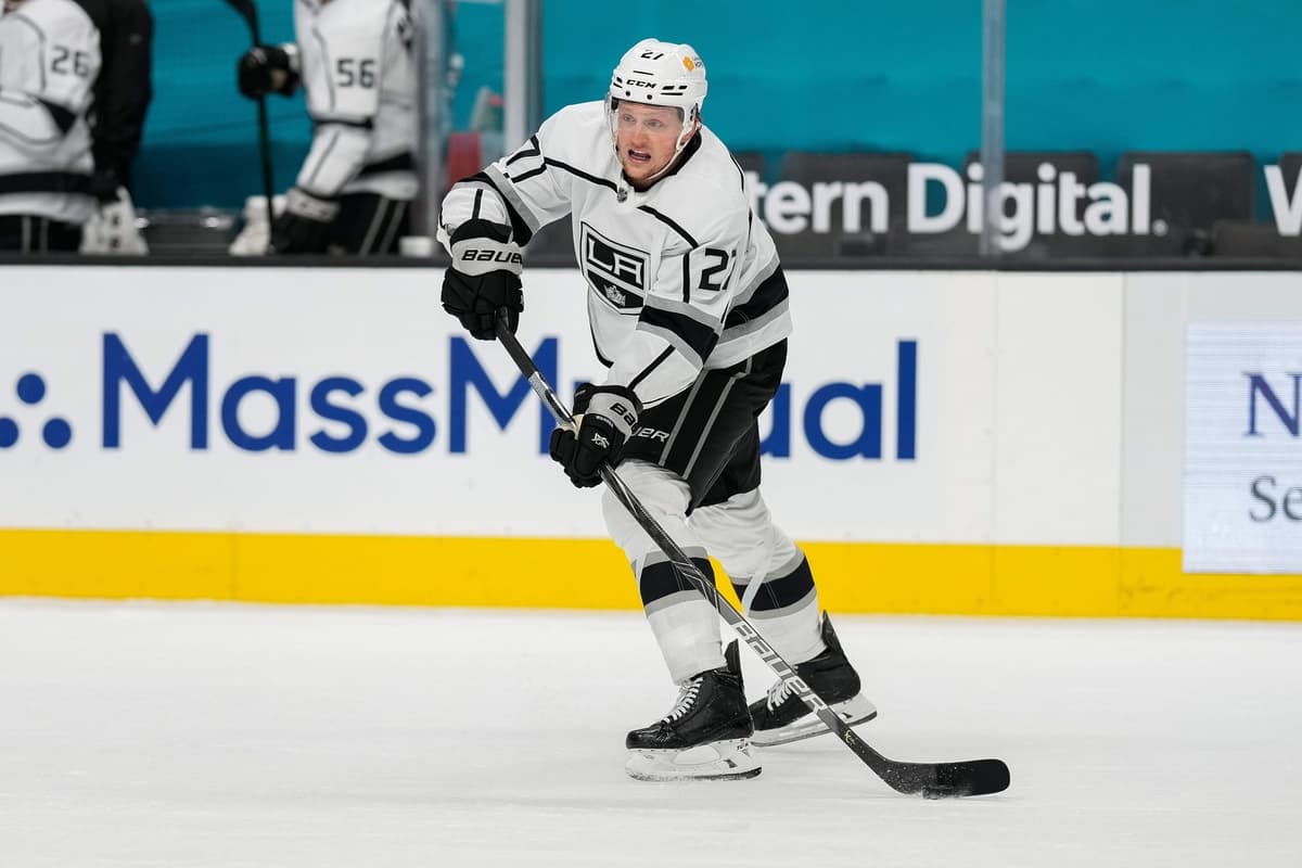 Chicago Blackhawks acquire Austin Wagner from LA Kings for future ...