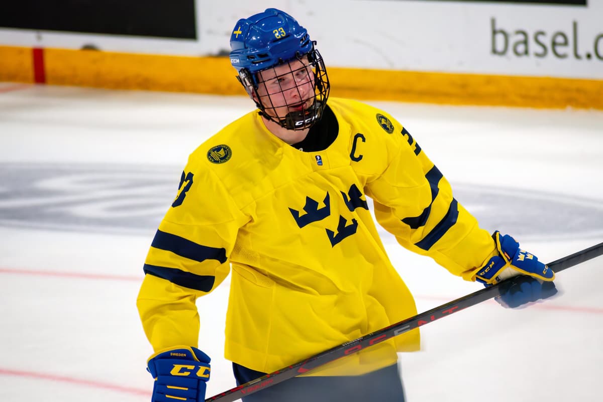 Otto Stenberg is heating up at the right time ahead of the 2023 NHL Draft
