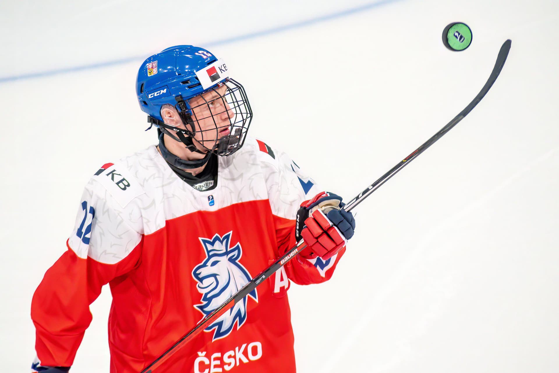 Seattle Kraken select forward Eduard Sale No. 20 overall in 2023 NHL Draft