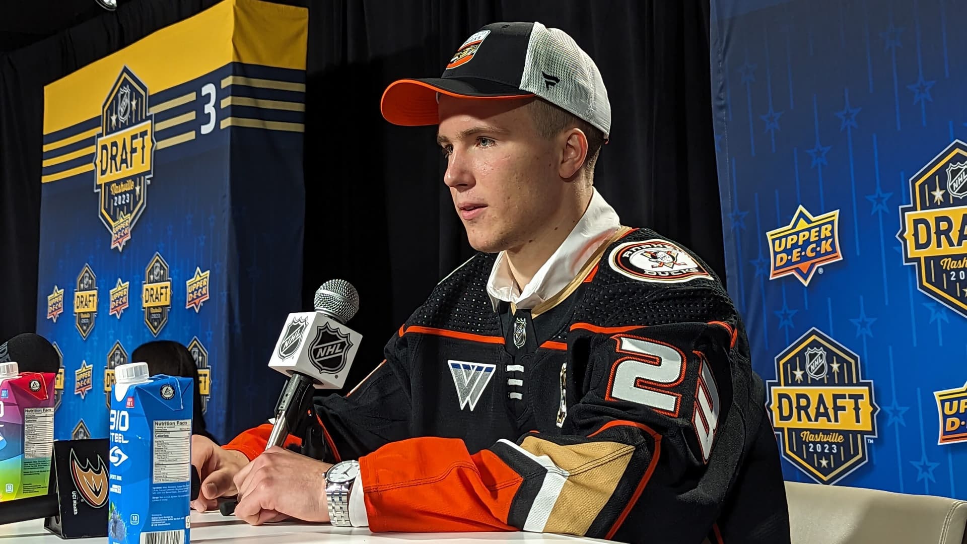 Anaheim Ducks sign Yegor Sidorov and Coulson Pitre to three-year, entry ...