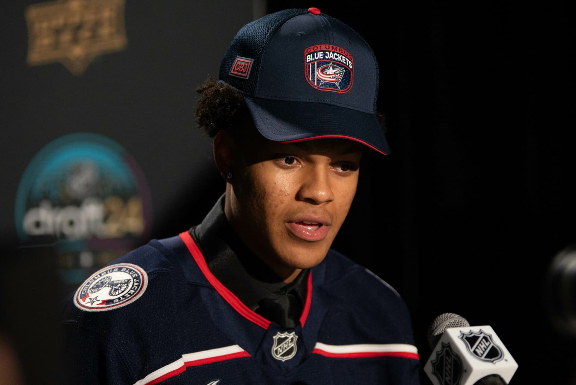 Report: Blue Jackets prospect Cayden Lindstrom expected to commit to ...