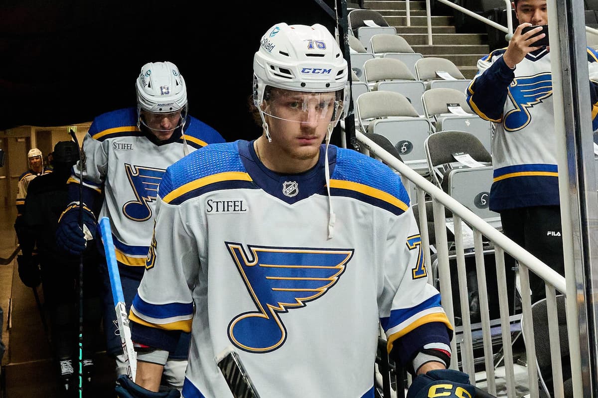Canadiens acquire Zac Bolduc from Blues in exchange for Logan Mailloux