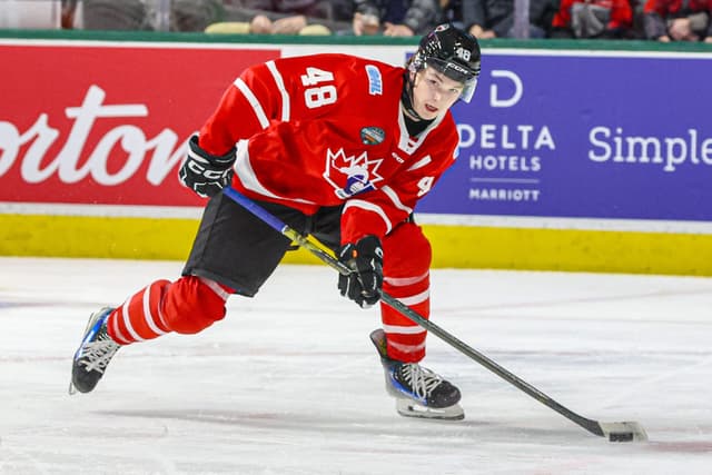 Is Matthew Schaefer the favorite to go No. 1 in the 2025 NHL Draft? It ...