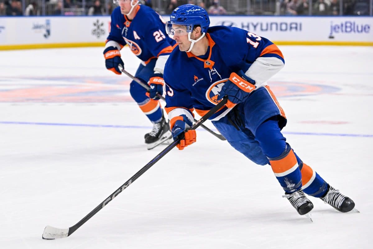 Islanders’ Mathew Barzal out with upper-body injury; timeline for ...