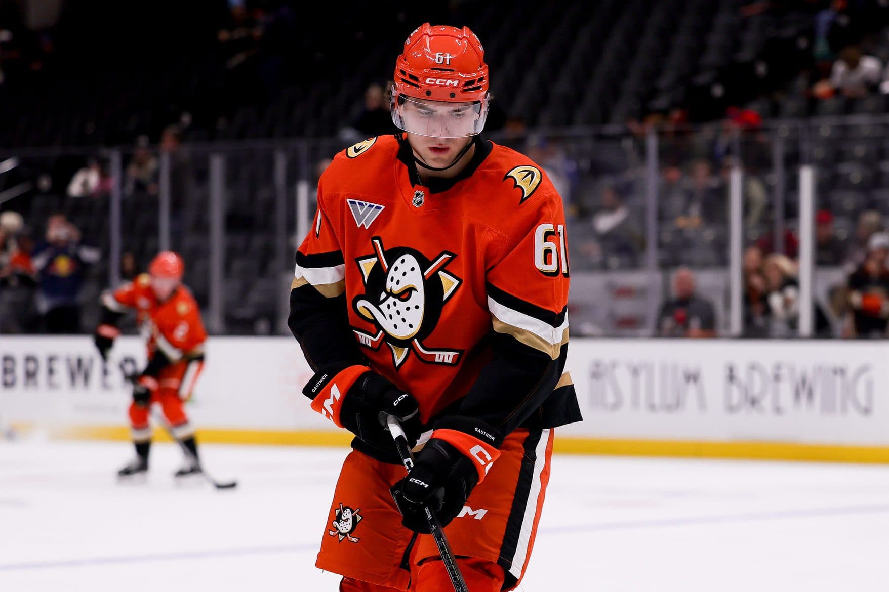 Ducks’ Cutter Gauthier leaves game against Leafs with upper-body injury