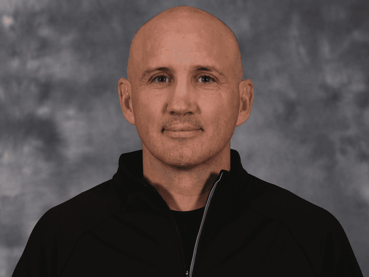 Flyers should give Ian Laperriere a look for next head coach