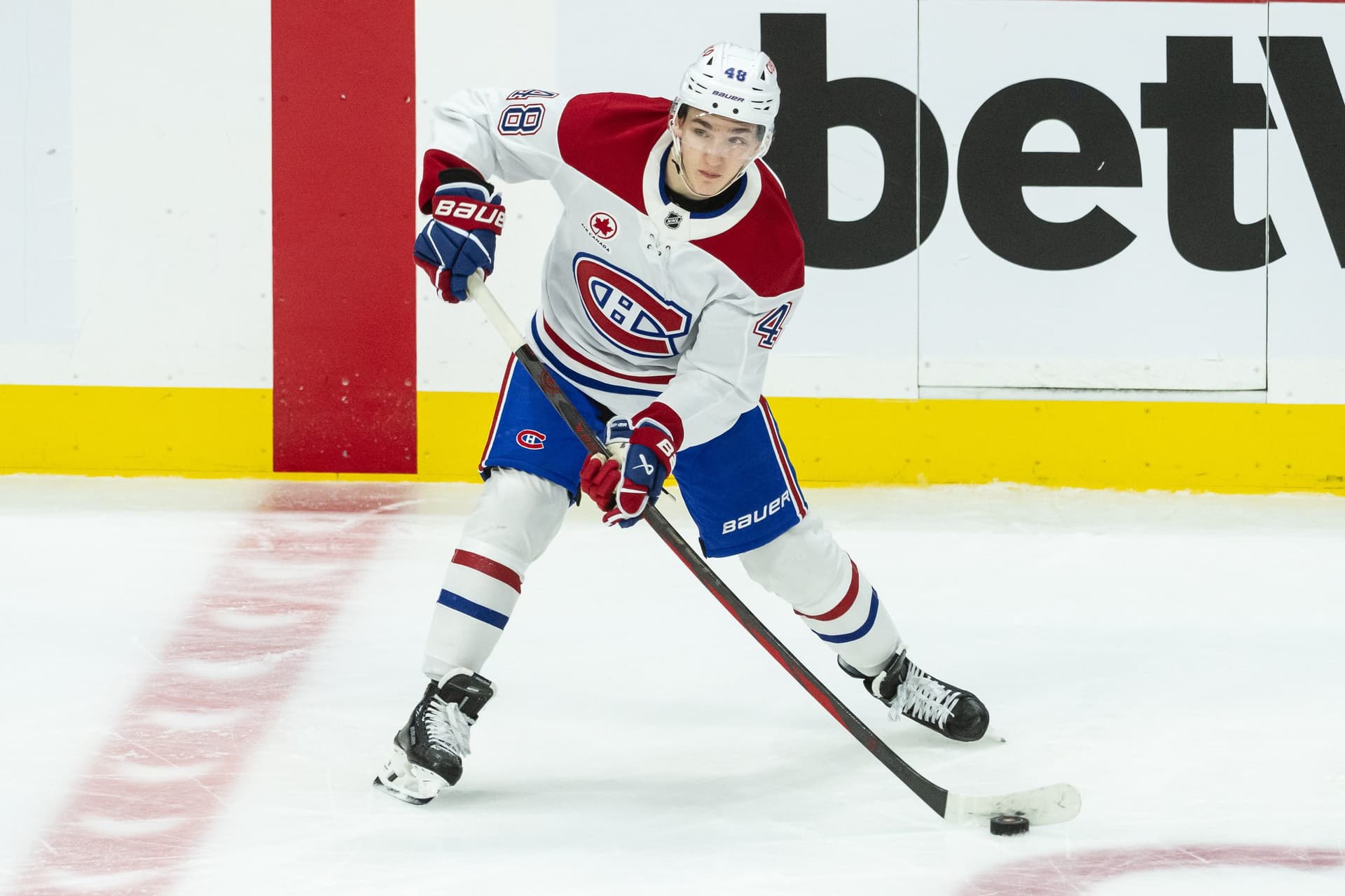Canadiens’ Lane Hutson becomes fifth rookie NHL defenseman to record 50 ...
