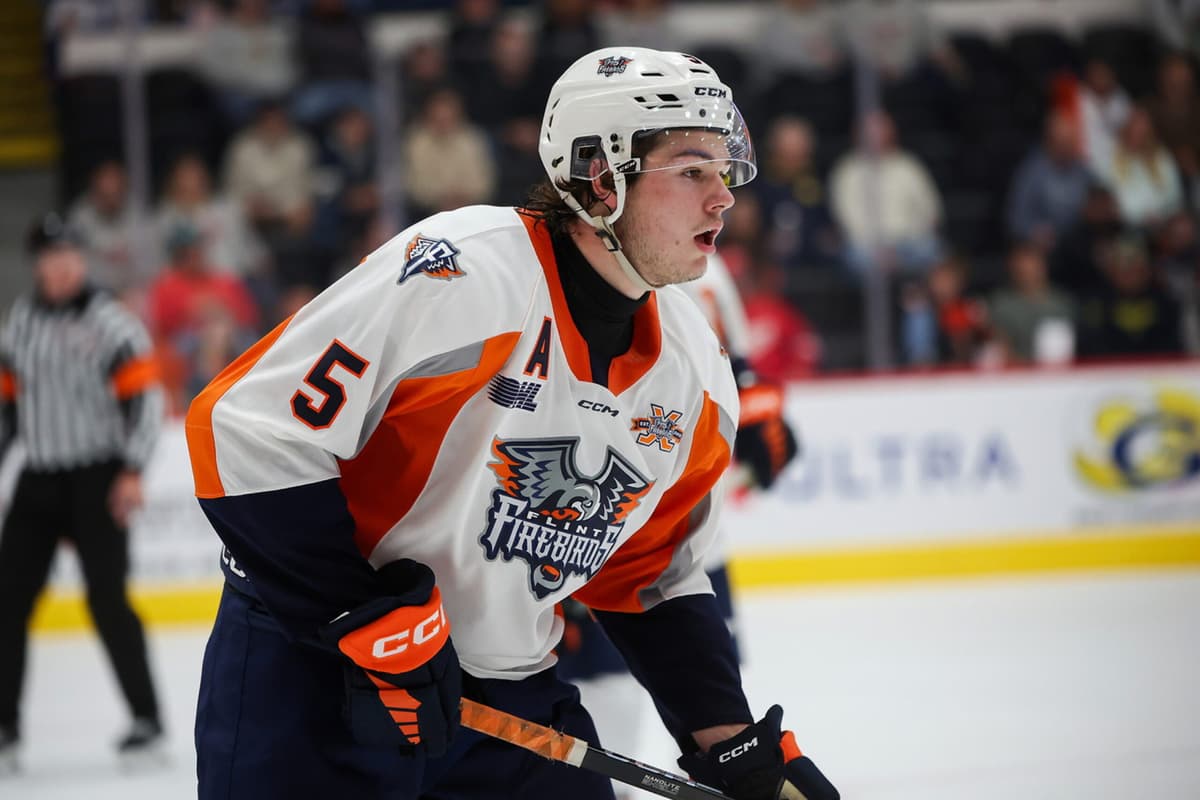 Maple Leafs sign Blake Smith to entry-level contract