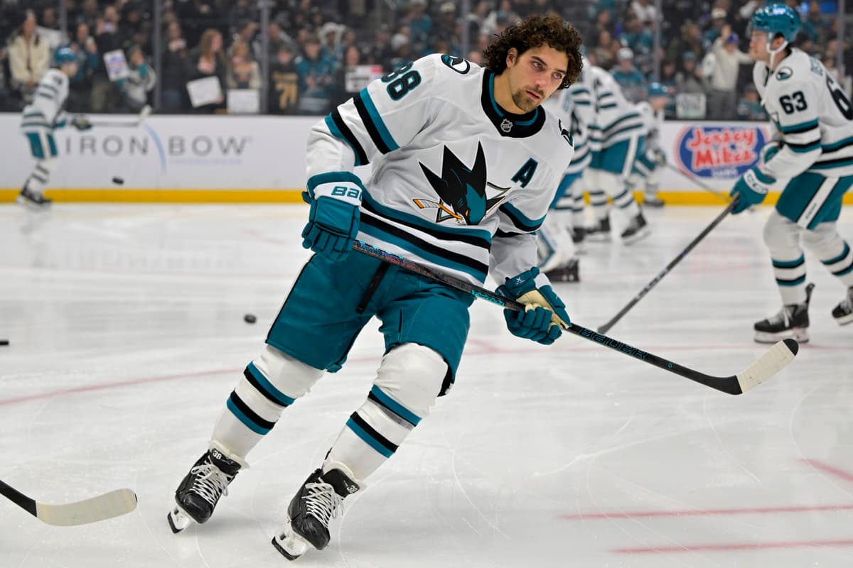 Jets sign Mario Ferraro to three-year contract