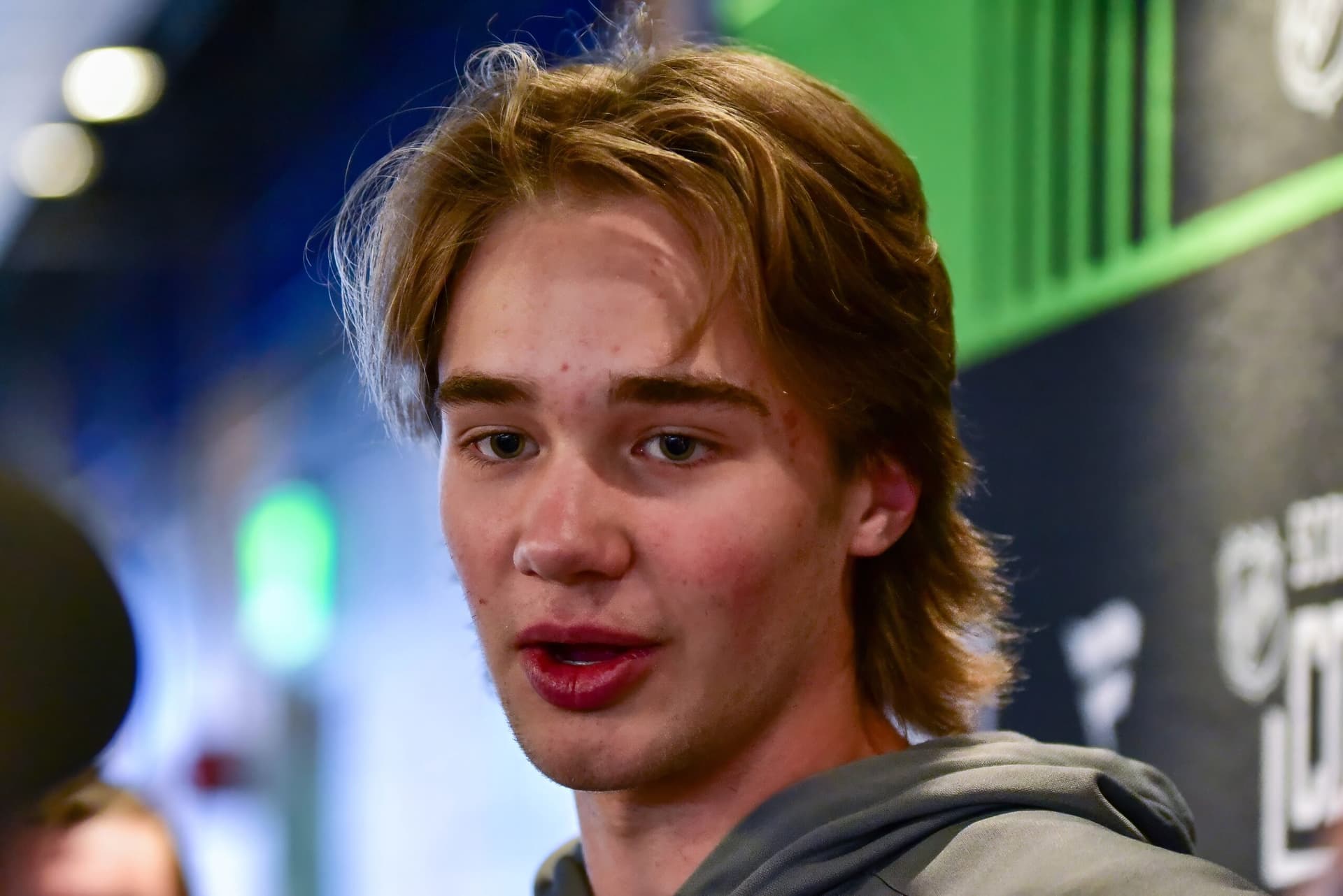 Sharks select Joshua Ravensbergen No. 30 overall in 2025 NHL Draft