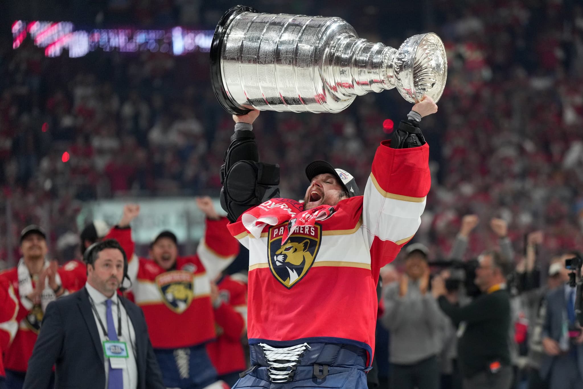 Panthers’ Bobrovsky: fourth goalie with multiple Stanley Cups and ...