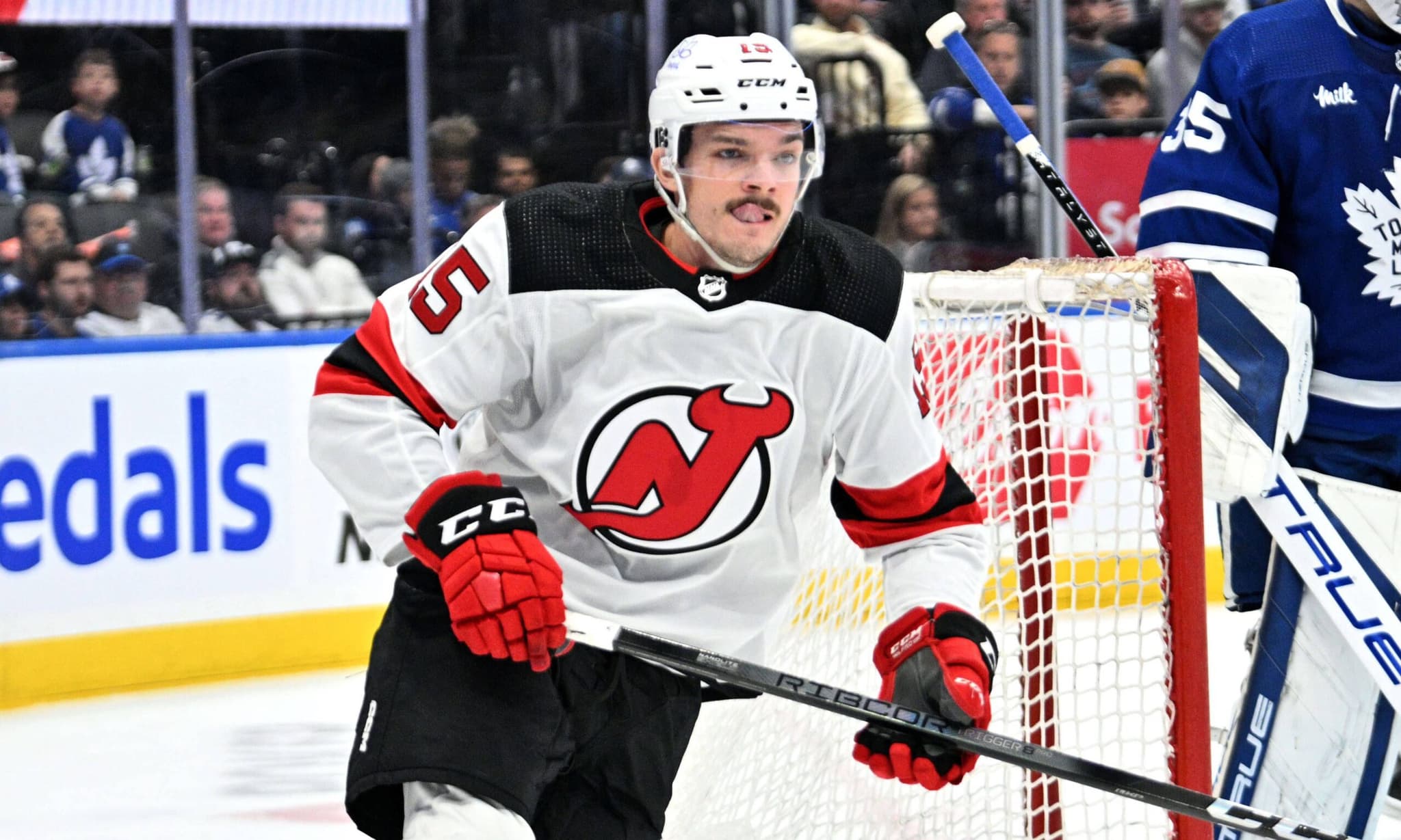 Sharks acquire Shane Bowers from Devils for Thomas Bordeleau