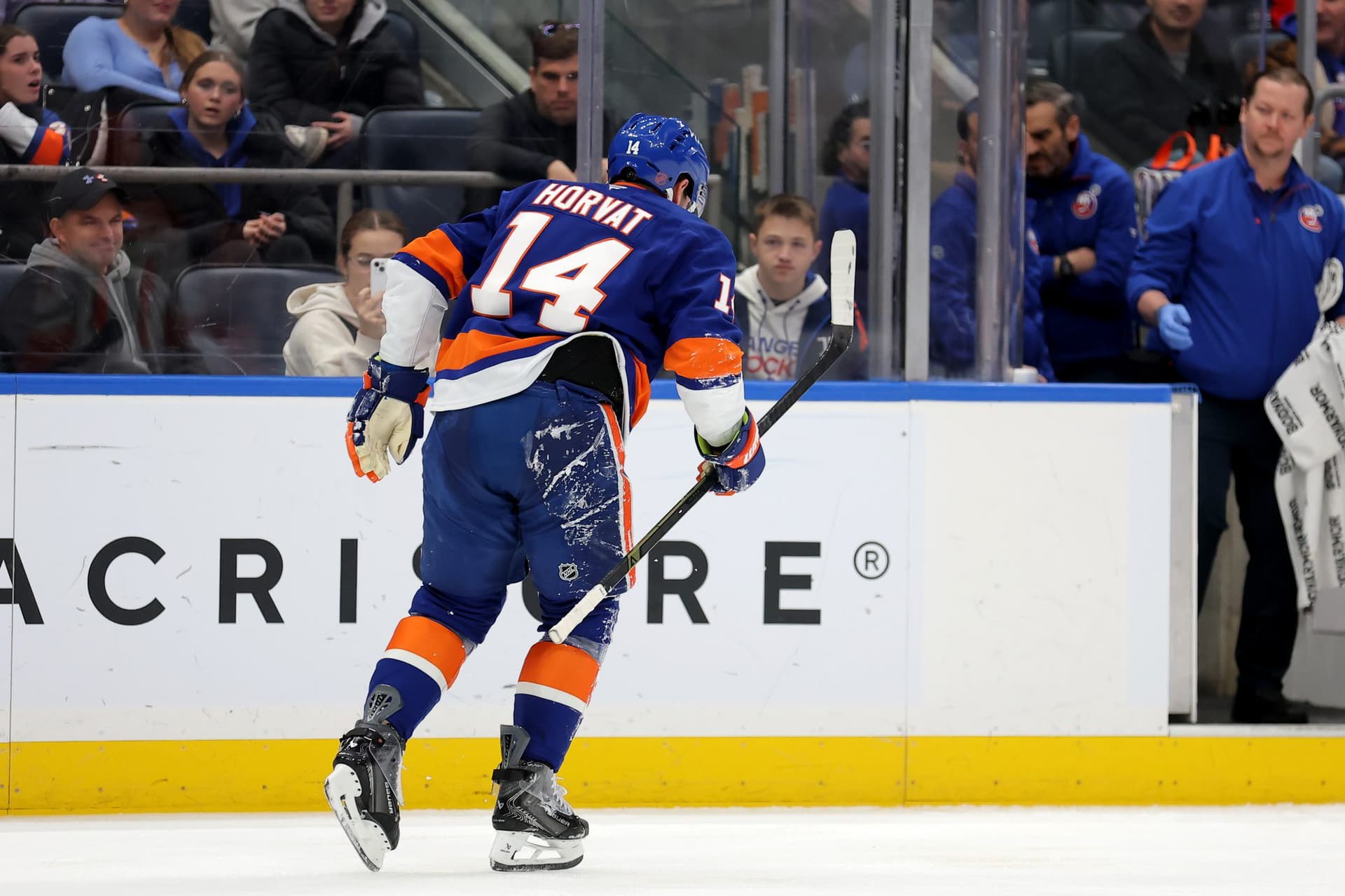 Report: Islanders’ Bo Horvat week-to-week with lower-body injury