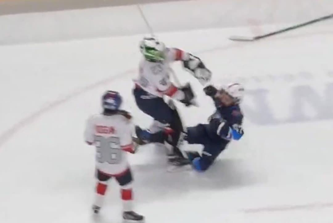 Youth hockey league investigating ‘staged’ 8U intermission fight during ...