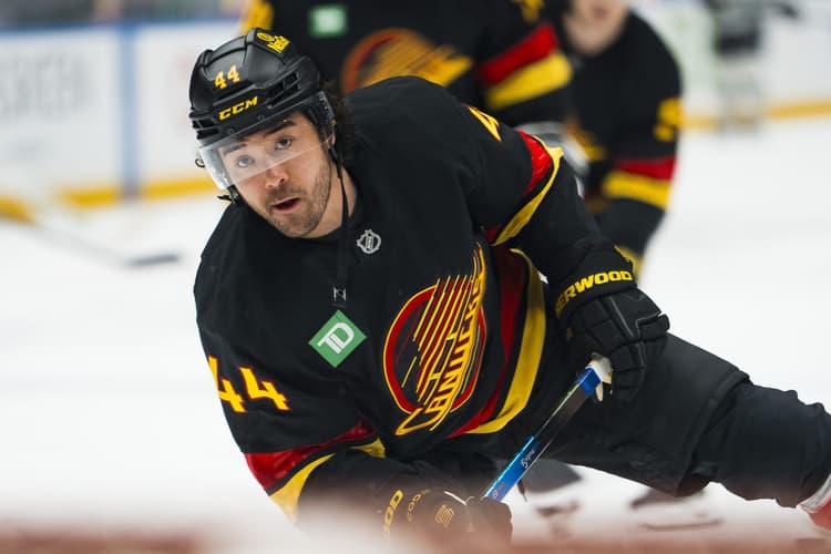Canucks trade Kiefer Sherwood to Sharks for Clayton, two picks