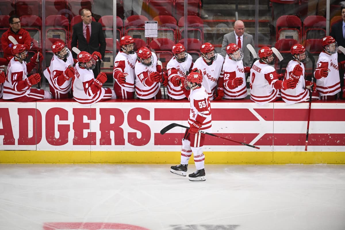 Wisconsin, North Dakota advance to 2026 NCAA Men’s Frozen Four