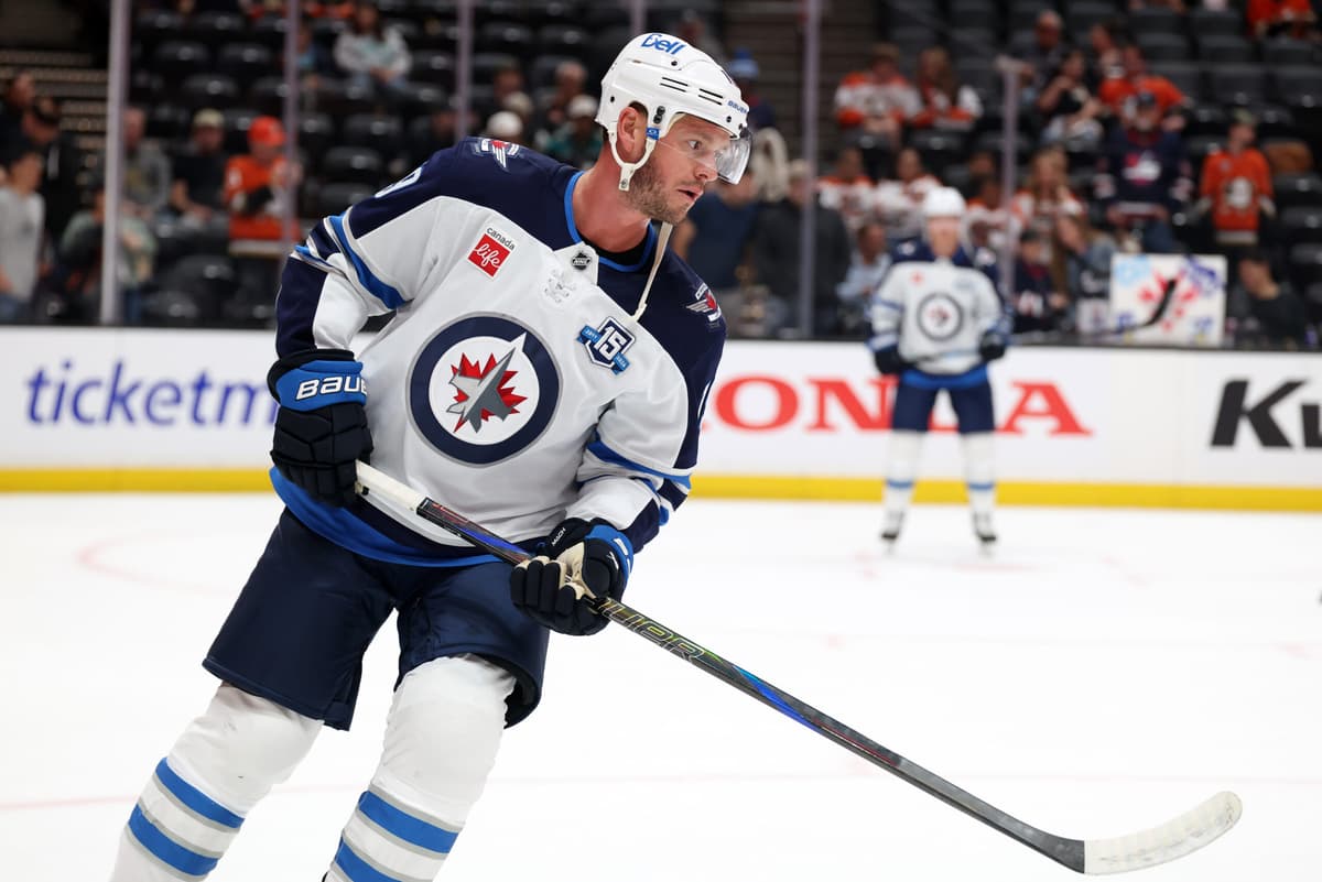 Three-Time Stanley Cup Champ Jonathan Toews to Announce Retirement ...