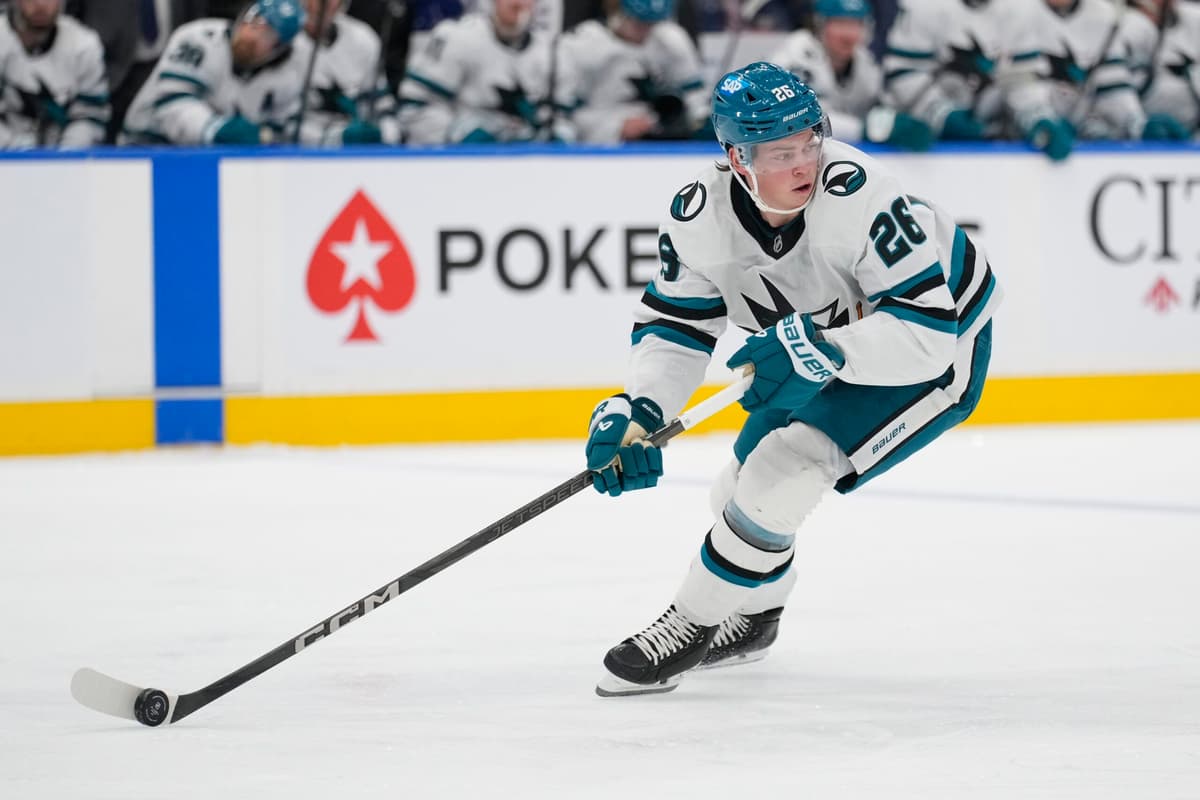 Canucks sign Jack Thompson to one-year contract - BVM Sports