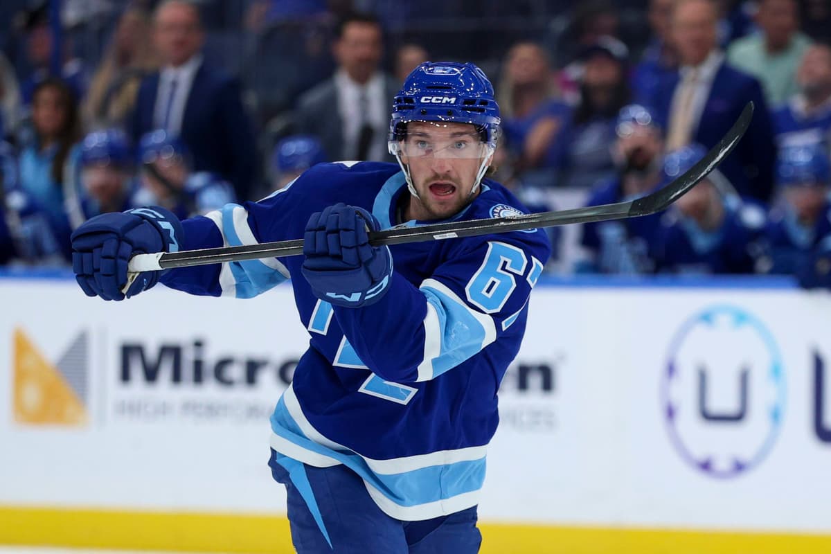 Penguins sign Declan Carlile to two-year contract - BVM Sports